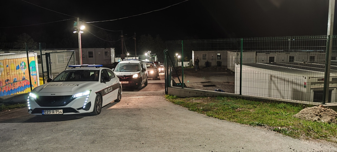 Racija u Privremenom prihvatnom centru Lipa u Bihaću Racija u Privremenom prihvatnom centru Lipa u Bihaću