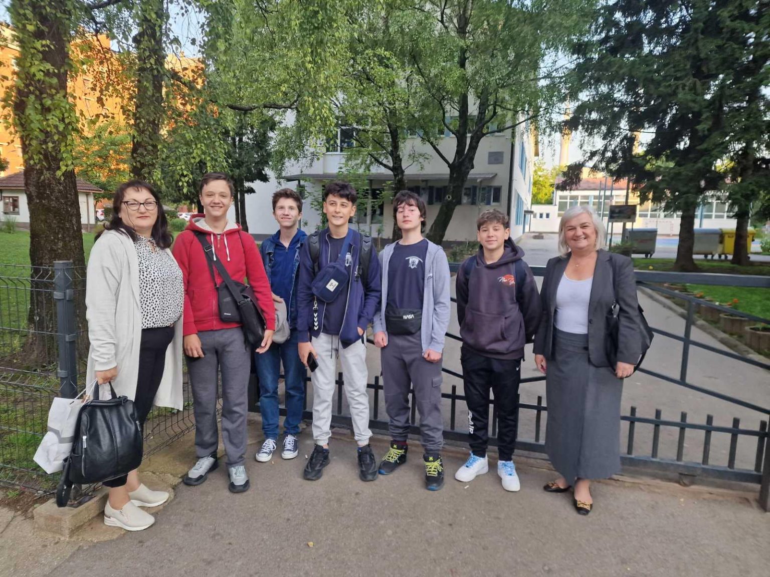 Ekipa JU OŠ "Harmani II" Bihać osvojila 4. mjesto na "Kids Hack Day ...