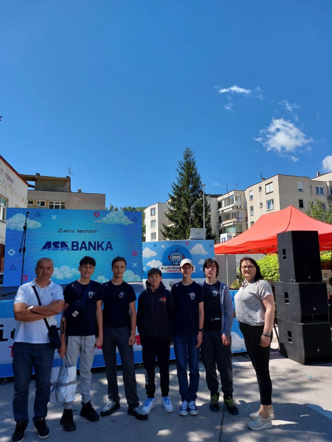 Ekipa JU OŠ "Harmani II" Bihać osvojila 4. mjesto na "Kids Hack Day ...